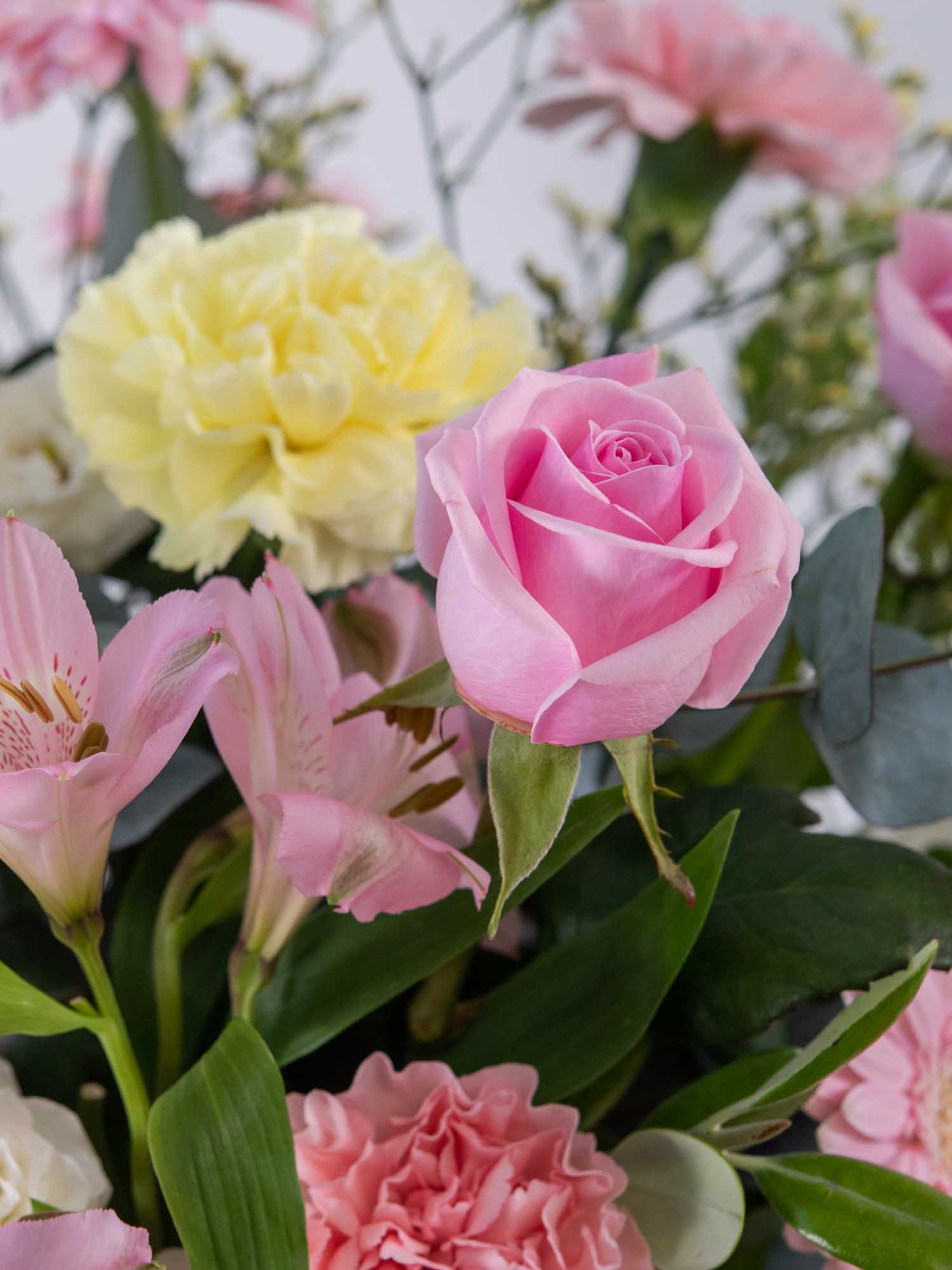 Show Your Love: Wedding Flowers for Every Style